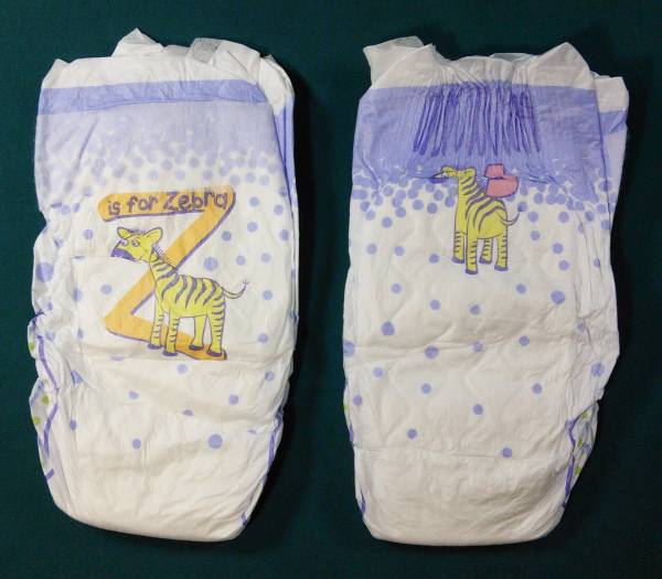 ddp:index:gallery_baby_diapers_folded_front_and_back_large [Camelotian ...