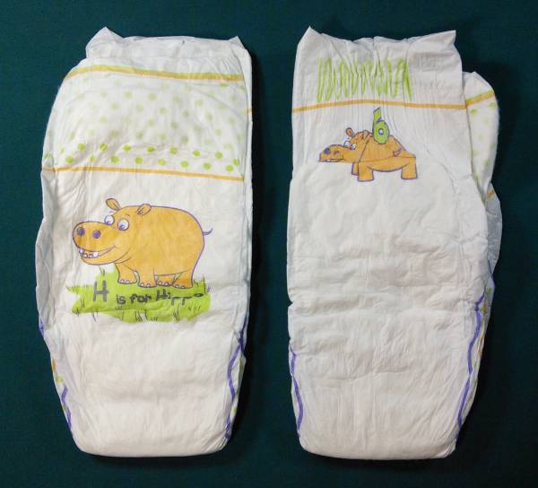 ddp:index:gallery_baby_diapers_folded_front_and_back_large [Camelotian ...
